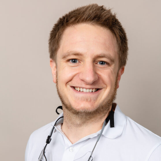 Dr. Simon Rosenstiel – reiss-rosenstiel